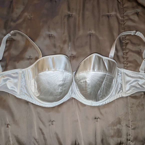 Masquerade | Intimates & Sleepwear | Vintage Style Sexy Bra Read For ...